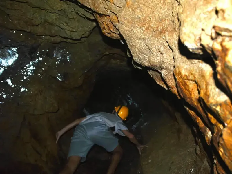 Speleology in Arouca Geopark ancient mines